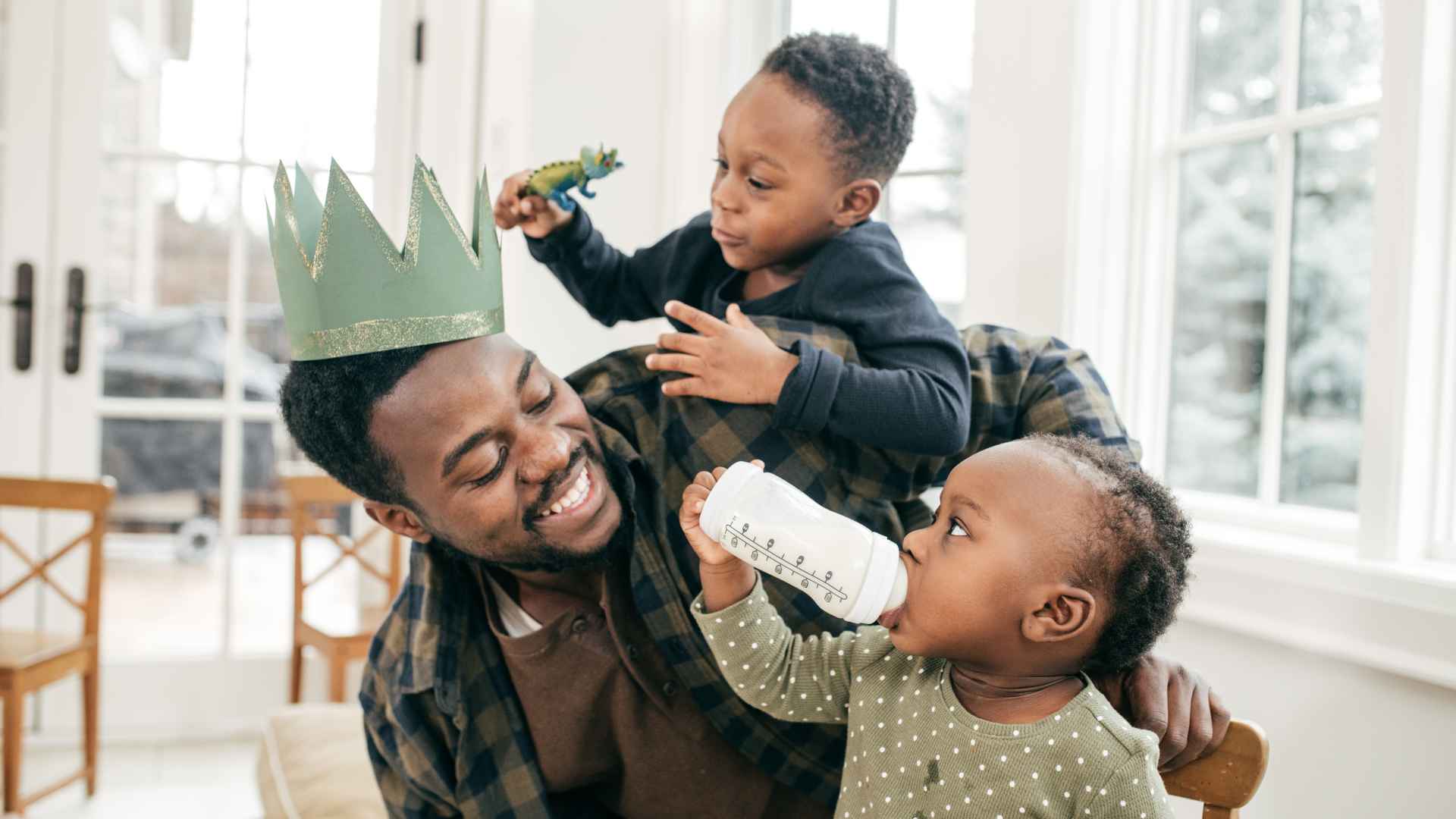 85+ Nicknames For Uncles & Their Origins